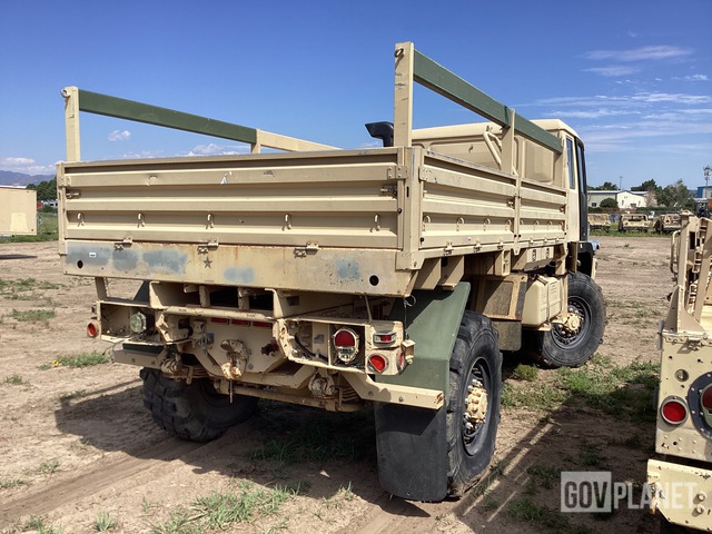 Surplus 2004 Stewart & Stevenson M1078A1 LMTV 4x4 Cargo Truck in ...