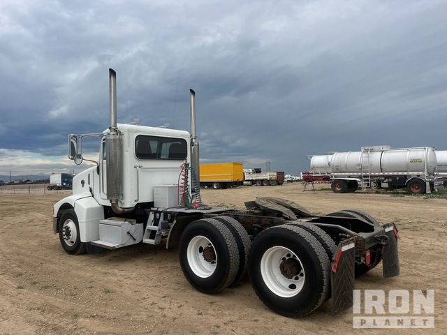 2005 Peterbilt 385 6x4 T/A Day Cab Truck Tractor in Longmont, Colorado ...