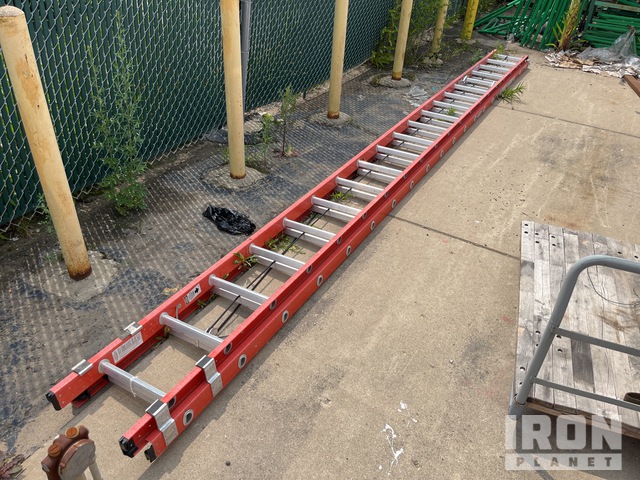 2022 Werner D62402 40 ft Extension Ladder in MOUNT PROSPECT, Illinois ...