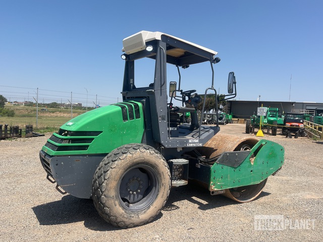 2015 Hamm H7i Smooth Drum Compactor in Lubbock, Texas, United States ...