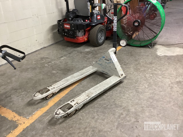 2013 Crown PTH50 5000 lb Pallet Jack in North Syracuse, New York ...