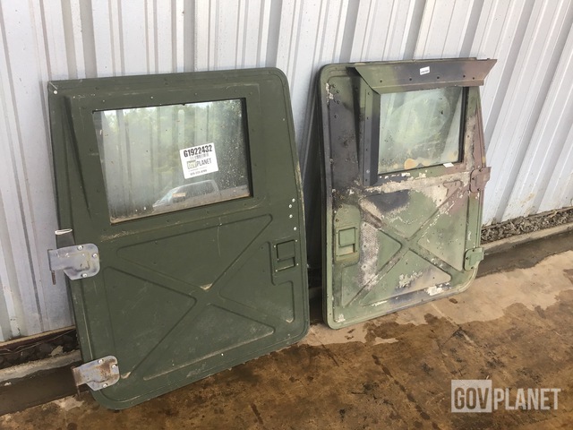 Surplus Set of (2) HMMWV Humvee Doors in Hooks, Texas, United States ...
