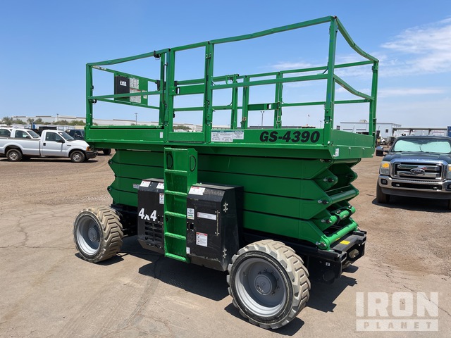 2017 Genie GS4390RT Dual Fuel Scissor Lift in Phoenix, Arizona, United ...