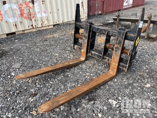 Pemberton 417995 DL 200 60 in Wheel Loader Forks in Franklin, Kentucky ...