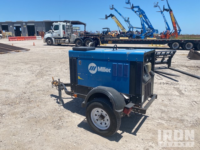 2016 Miller Big Blue 300R Pro 400 A Mobile Multi-Process Engine Driven ...