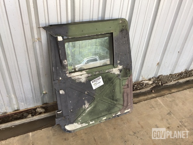 Surplus HMMWV Humvee Door in Hooks, Texas, United States (GovPlanet ...
