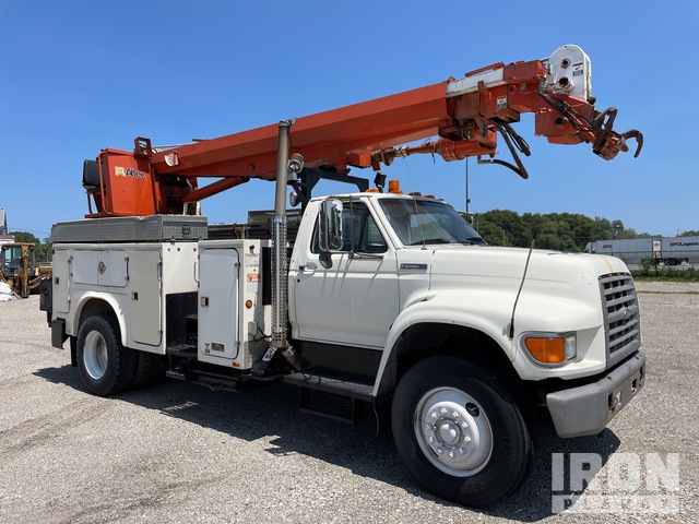 Altec D990-47TR on 1996 Ford F800 4x2 Digger Derrick Truck in Gary ...