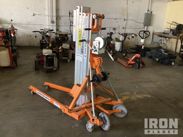 Lift Smart MLM-16 Material Hoist in Miami, Florida, United States ...