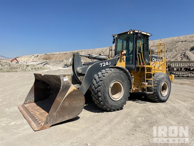 John Deere 724J Wheel Loader