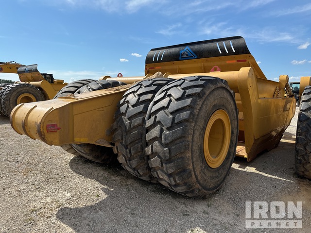 2015 MTS MT-30 Hydraulic 4 Tire Pull Scraper in Fenton, Missouri ...