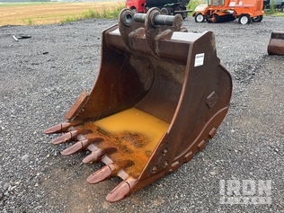 Hensley 54 in Excavator Bucket in Franklin, Kentucky, United States ...