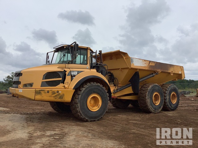 2013 Volvo 40F Articulated Dump Truck in Spartanburg, South Carolina ...