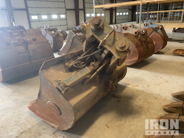 Strickland CX160 60 in Tilting Excavator Bucket in Hillsville, Virginia ...