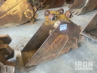 Felco 19 in Roller Compaction Excavator Bucket in Hillsville, Virginia ...