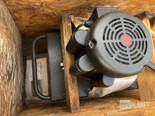 Surplus (2) Cat 277-7200 Hydraulic Pumps in Albany, Georgia, United ...
