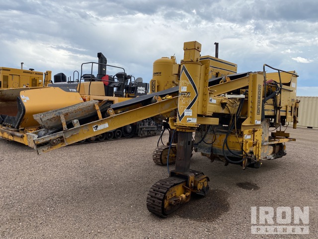 1983 Gomaco GT-6500 Commander III Curb and Gutter Machine in Longmont ...
