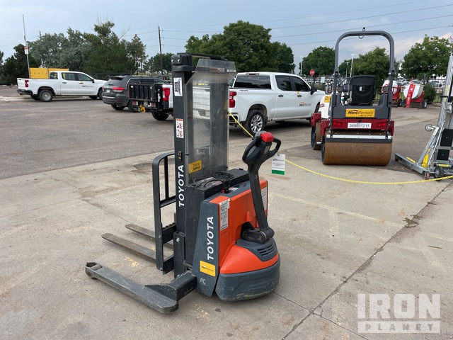 2018 (unverified) Toyota 8BWS13 2500 lb Electric Stacker in Henderson ...