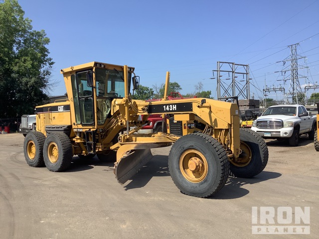 2004 Cat 143H AWD Motor Grader in Burnsville, Minnesota, United States ...