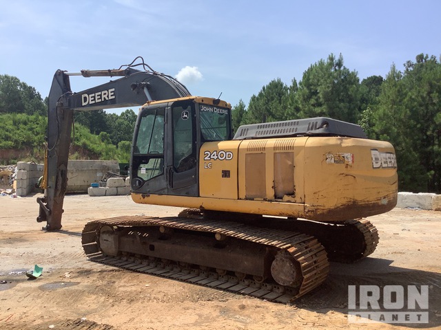 2006 John Deere 240D LC Tracked Excavator in Apex, North Carolina ...
