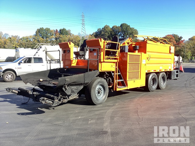 1999 Bergkamp M1 Wheel Continuous Asphalt Paver in Richmond, Virginia ...