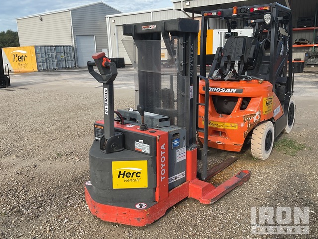 2017 Toyota 6BWS15 3000 lb Electric Stacker in TAMPA, Florida, United ...