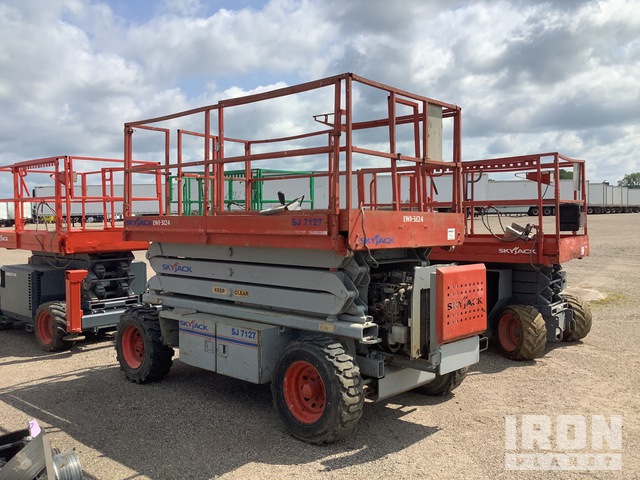 2005 Skyjack SJ7127 Dual Fuel 4x4 Scissor Lift in Medford, Minnesota ...