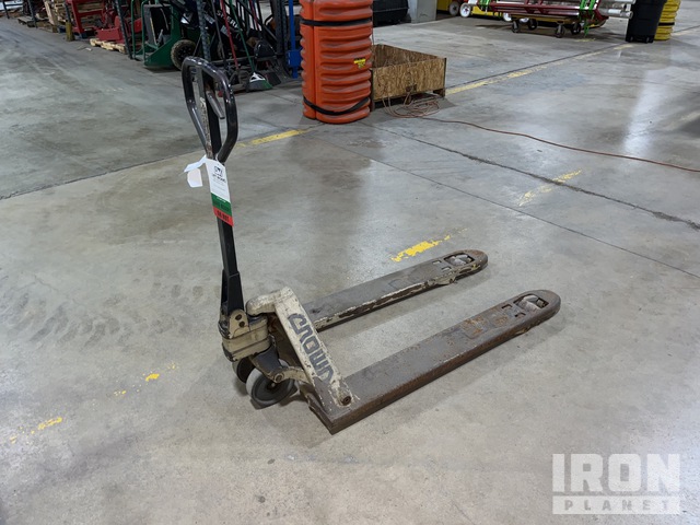 2011 Crown PTH50 Pallet Jack in St. Charles, Illinois, United States ...