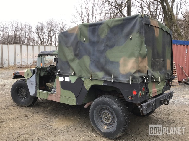 Surplus 1996 AM General M1097A2 HMMWV 2 Door Soft Top w/Truck Body in ...