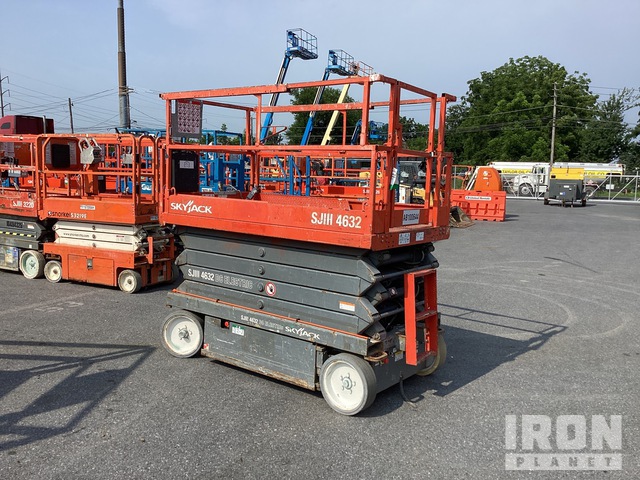 2013 Skyjack SJ4632 Electric Scissor Lift in Allentown, Pennsylvania ...