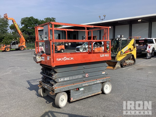 2013 Skyjack SJ4632 Electric Scissor Lift in Allentown, Pennsylvania ...