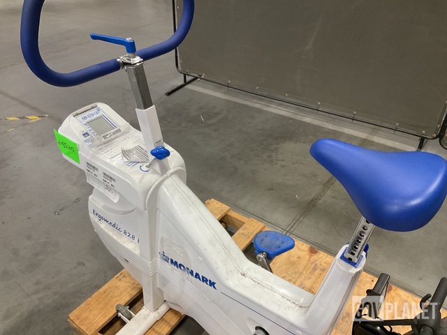 Surplus (1) Monark Ergomedic 828 E & (1) Life Fitness GER-ALLLX-102 ...