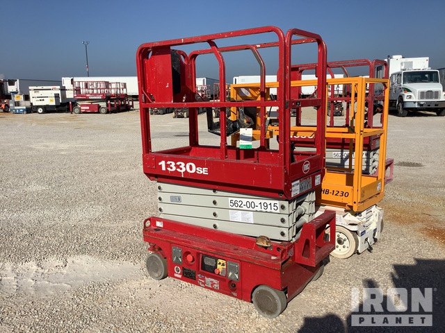 2017 MEC 1330SE Electric Scissor Lift in Morris, Illinois, United ...