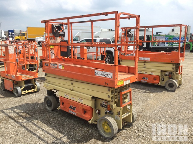 2016 JLG 2032ES Electric Scissor Lift in South Vienna, Ohio, United ...