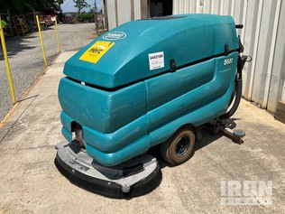 2016 Tennant 5680 Walk-Behind Floor Scrubber in Roanoke, Virginia ...