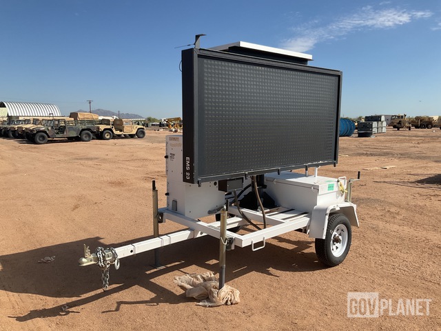 Surplus American Signal Portable - Changeable Message Trailer in Red ...