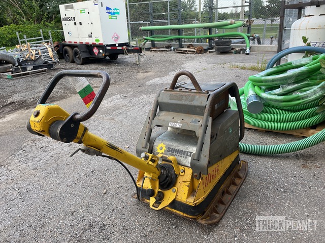 2014 Wacker DPU 6555He Vibratory Plate Compactor in OSHAWA, Ontario, Canada (IronPlanet Item ...