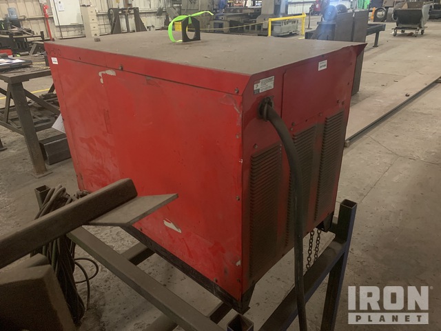 Lincoln Idealarc DC-600 Multi-Process Electric Welder in Cedar Bluff ...