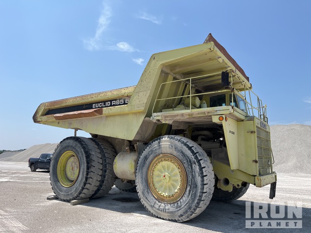 1991 Euclid R85 4x2 Haul Truck in Mauckport, Indiana, United States ...