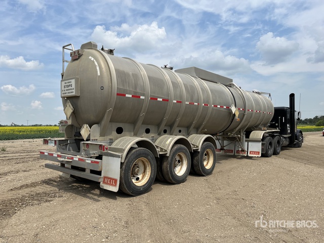 2012 Heil 10000 gal Tri/A Tanker Trailer in Alida, Saskatchewan, Canada ...
