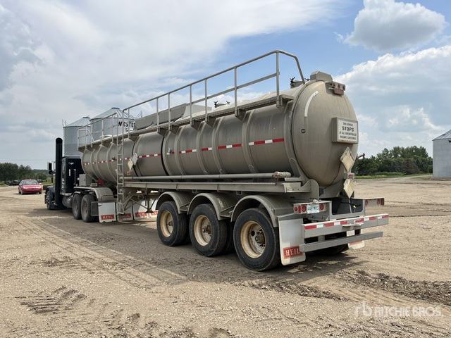 2012 Heil 10000 gal Tri/A Tanker Trailer in Alida, Saskatchewan, Canada ...