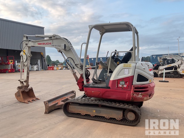 2016 Takeuchi TB240 Mini Excavator in Covington, Georgia, United States ...