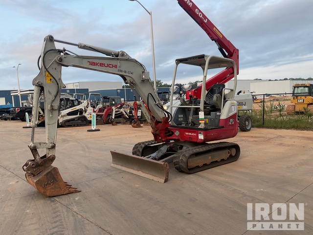 2016 Takeuchi TB240 Mini Excavator in Covington, Georgia, United States ...