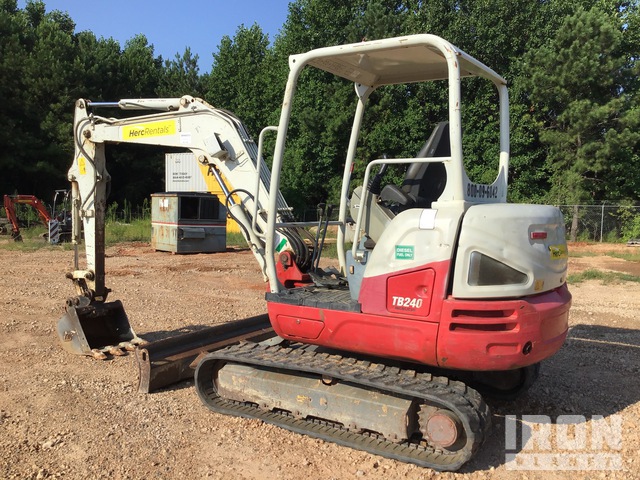 2016 Takeuchi TB240 Mini Excavator in Lagrange, Georgia, United States ...