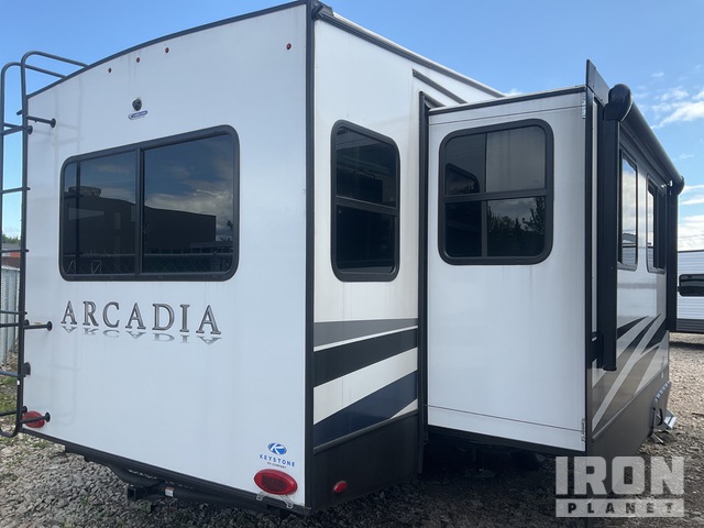 2023 (unverified) Keystone Arcadia 332SLRL 33 ft 2 in T/A Travel ...