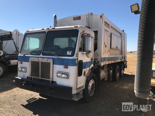 2005 Peterbilt 320 6x4 COE Rear Loader Waste Collection Truck in Merced ...