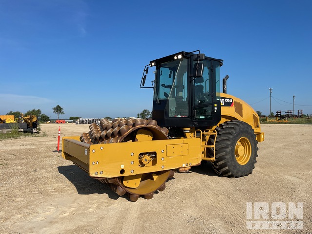 2019 Cat CP54B Padfoot Drum Compactor in Darien, Wisconsin, United ...