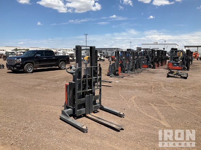 2020 (unverified) Toyota 8BWS13 2500 lb Electric Stacker in Phoenix ...