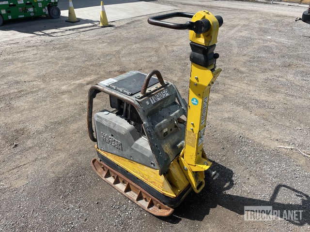 2016 Wacker DPU 6555He Reversible Vibratory Plate Compactor in TORONTO, Ontario, Canada ...