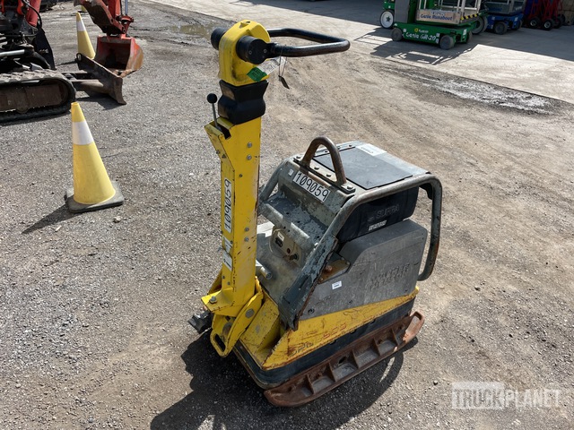 2016 Wacker DPU 6555He Reversible Vibratory Plate Compactor in TORONTO, Ontario, Canada ...