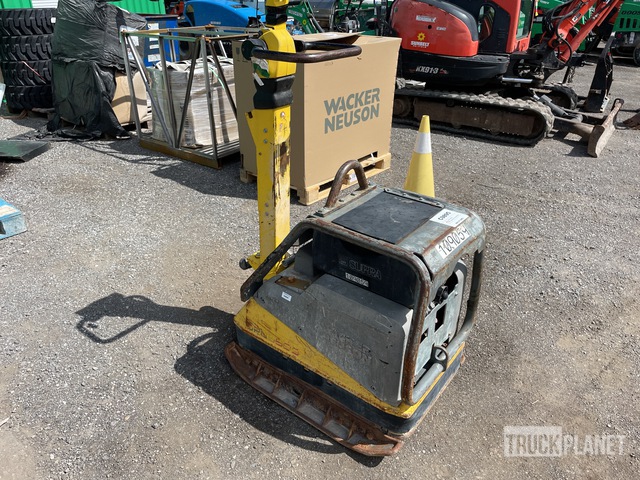 2016 Wacker DPU 6555He Reversible Vibratory Plate Compactor in TORONTO, Ontario, Canada ...